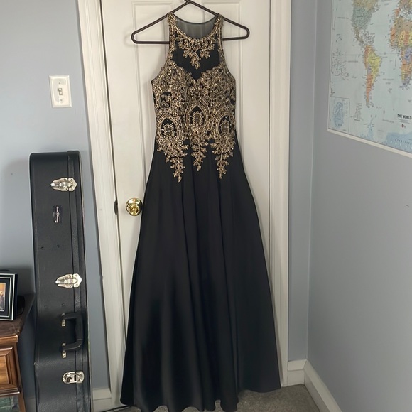 Xscape | Dresses | Xscape Formal Blackgold Gown Prom Dress | Poshmark